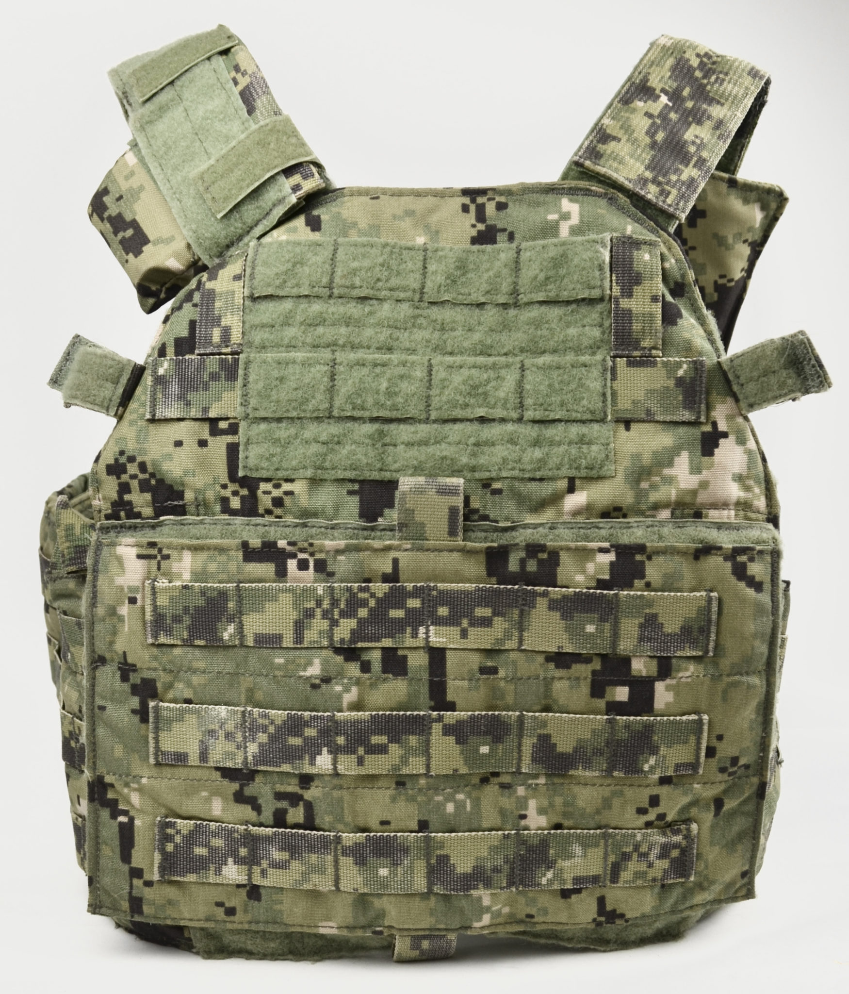Eagle Industries MMAC Swimmers Cut Plate Carrier AOR2 Releasable Medium ...